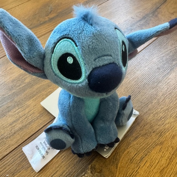 Disney | Accessories | Disney Parks Stitch Magnetic Shoulder Bud | Poshmark